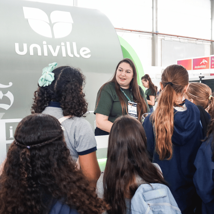 Nesta quinta: Dia da Univille na Feira do Livro - Univille Universidade